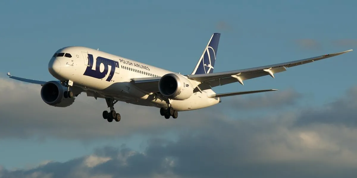 PLL LOT z podwyżkami dla pilotów. ″Zarząd LOT kontynuuje proces zmian w ...