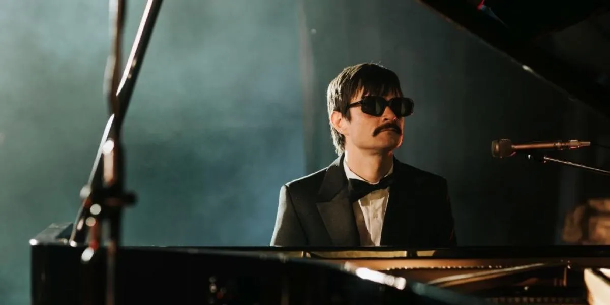 Dawid Ogrodnik jako legendarny jazzman. WIDEO | Niezalezna.pl