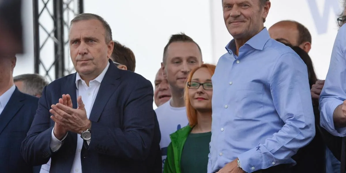 Sasin o podgrzewaniu emocji m.in. przez Schetynę i Tuska. „To droga ...