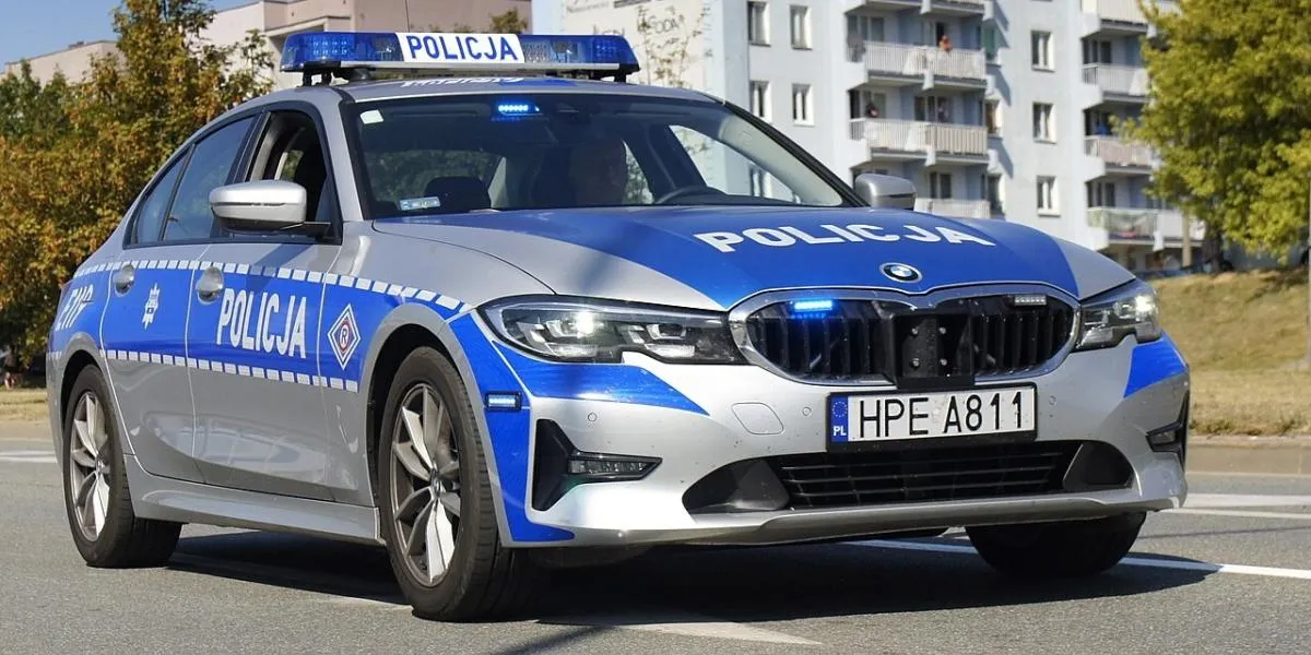 Kłótnia o parkowanie z niebezpiecznym finałem. 57-latek podpalił auto ...