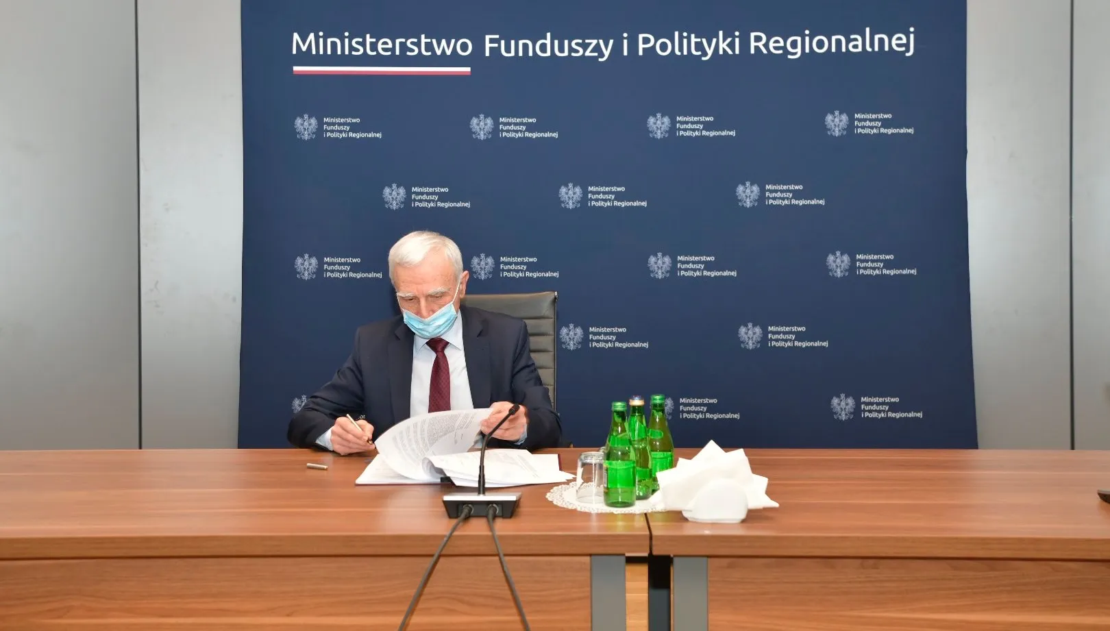 Skarb Państwa kupi udziały w PGE EJ 1 | Niezalezna.pl