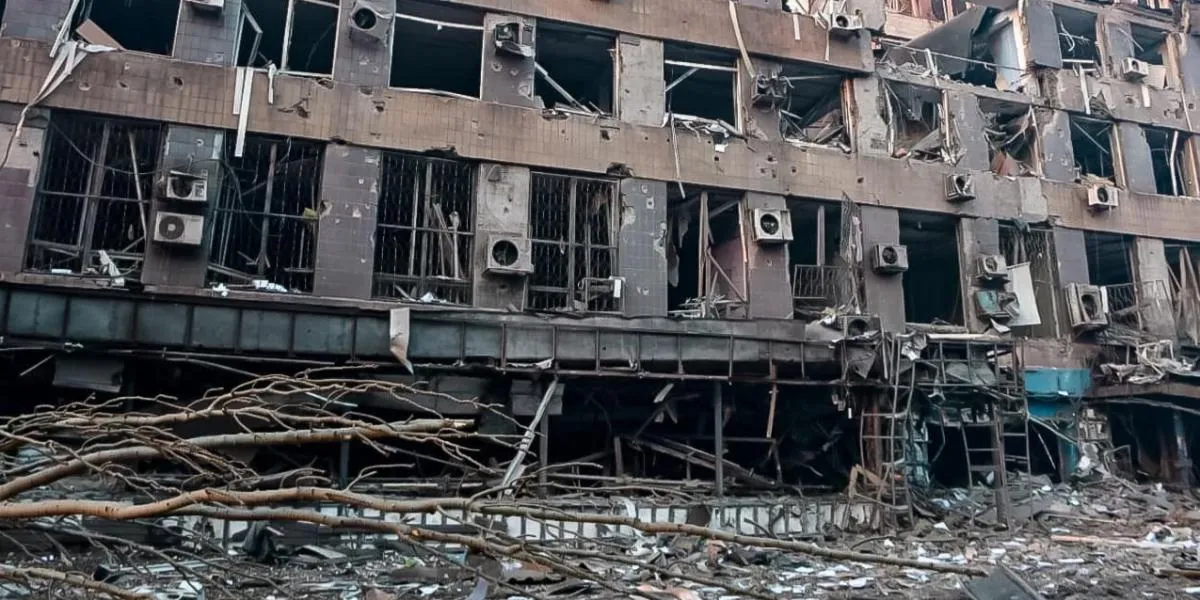 Mariupol zostanie zasypany gradem bomb? Mer miasta o zbrodniczych ...