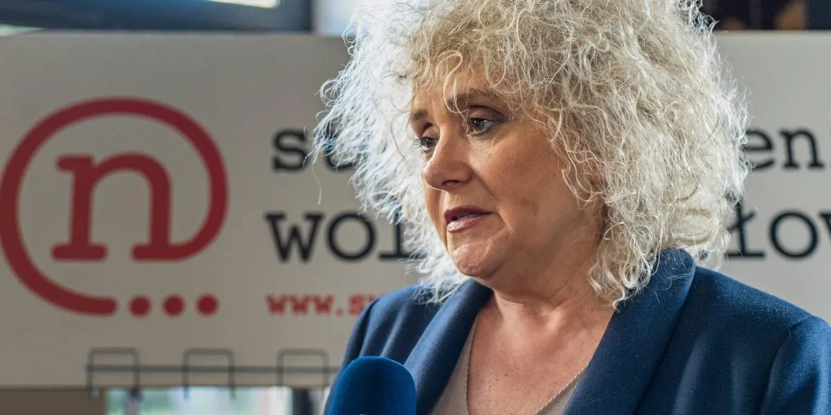 ″Dotrzeć z prawdziwym przekazem do obywateli″. Senator Koc: Tylko ...