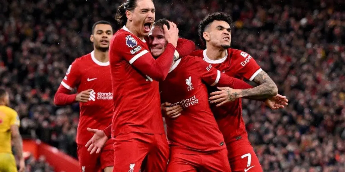 Kuriozalny gol i zwycięstwo Liverpoolu. Drużyna Jurgena Kloppa ...