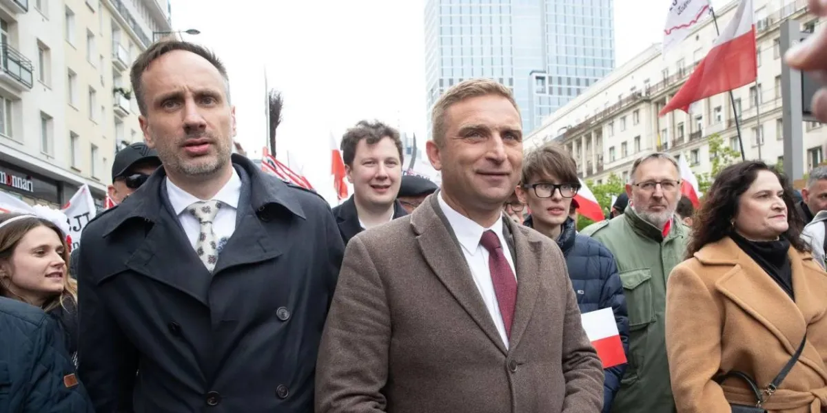 Janusz Kowalski opuścił klub PiS. Co dalej? Na horyzoncie nieoczekiwany ...