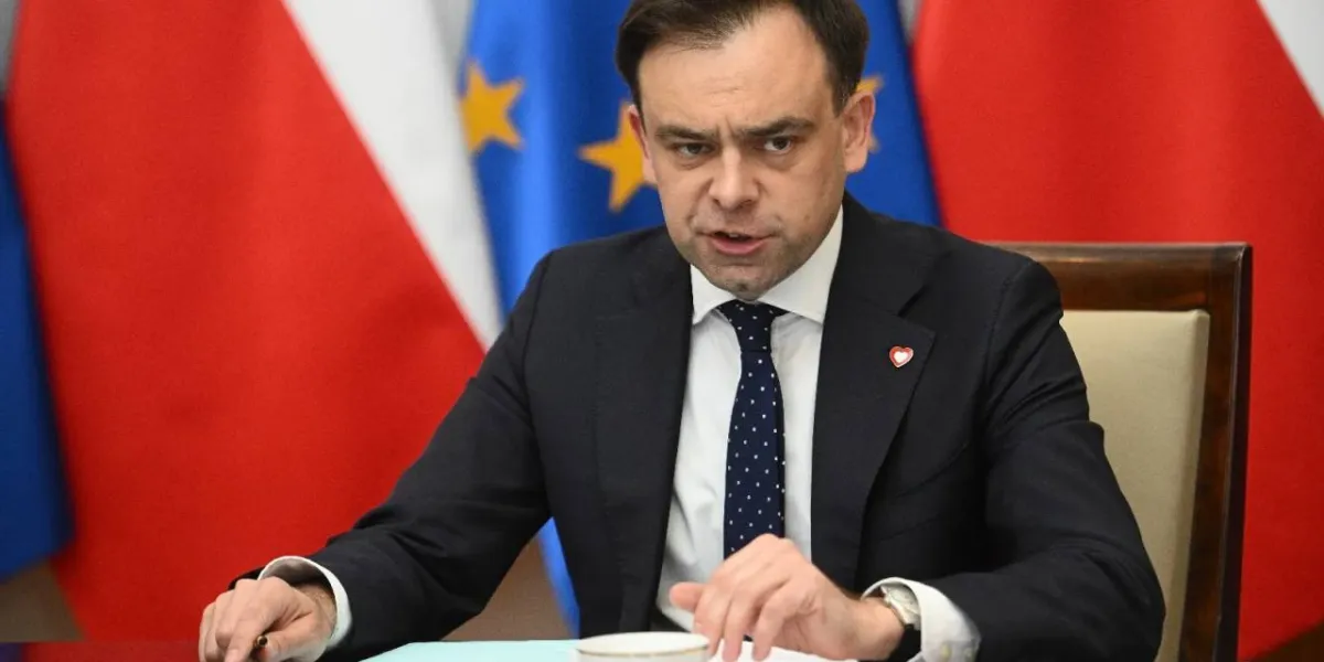 Budżet trzeszczy, a Domański lewaruje wydatki. “Te sztuczki w 2027 roku ...